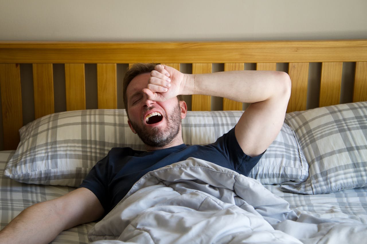 The Spiritual Meaning Behind Waking Up Every 2 Hours: An Explanation ...