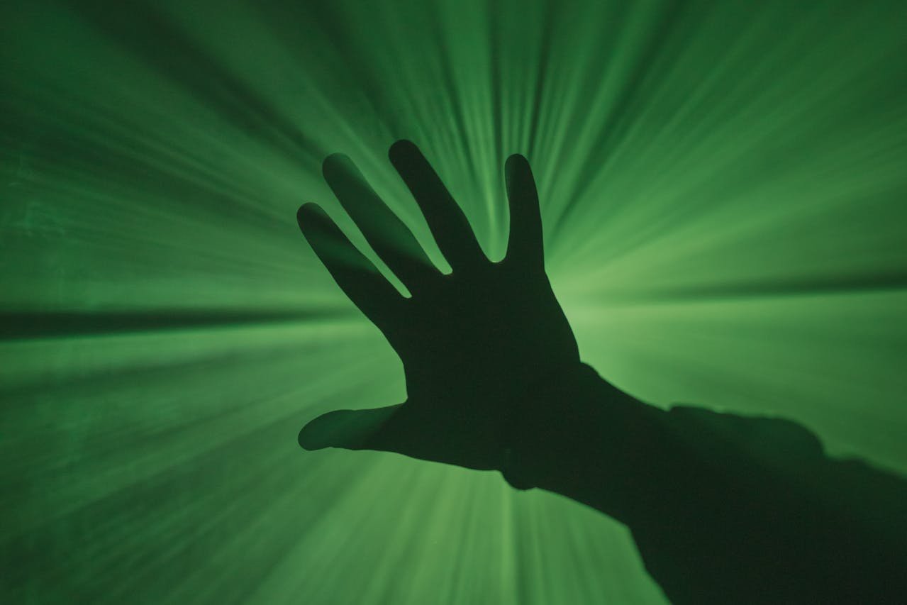 What is the Spiritual Meaning of Seeing a Green Light? - My Spirit IQ